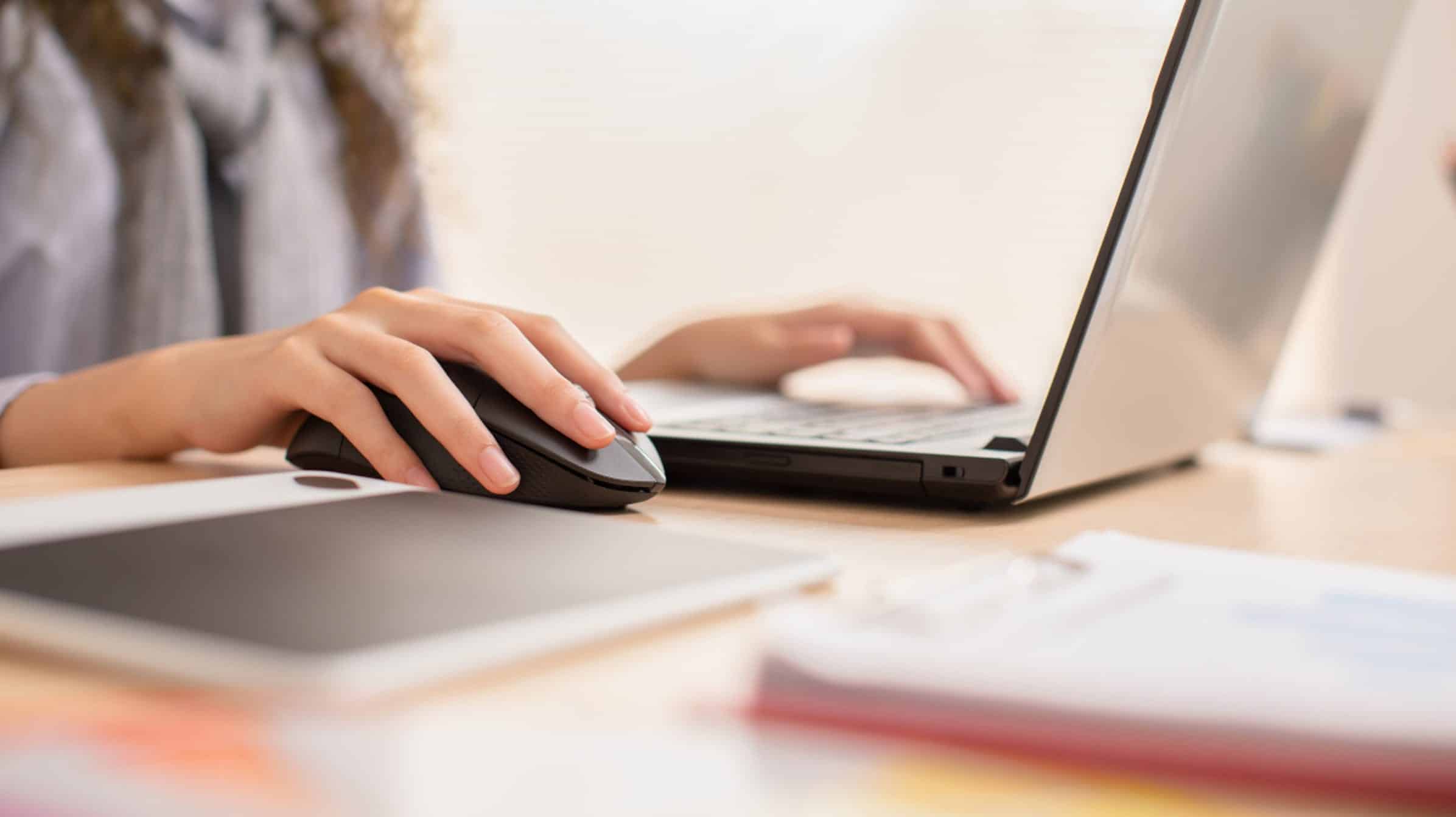 Cómo conectar un mouse inalámbrico en Windows 11 – SAIDDCRUZ