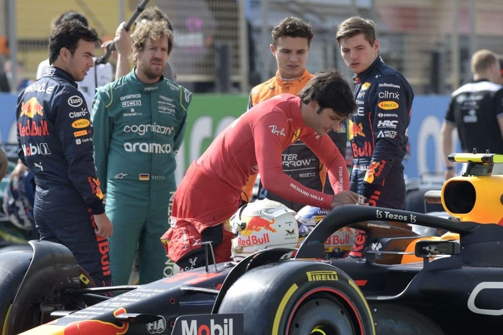 Cómo se sientan realmente los pilotos de F1 en sus coches y de qué está ...